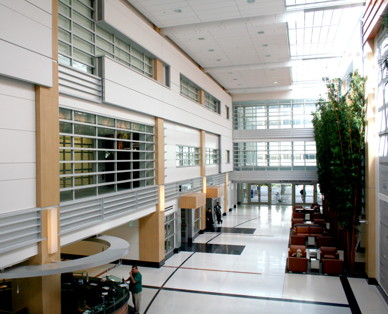UC-Davis-atrium - Construction Canada