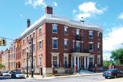 Restoration of aging masonry buildings - Construction Canada