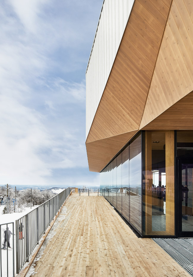 Lemay designs 360-degree experience for Québec chalet - Construction Canada
