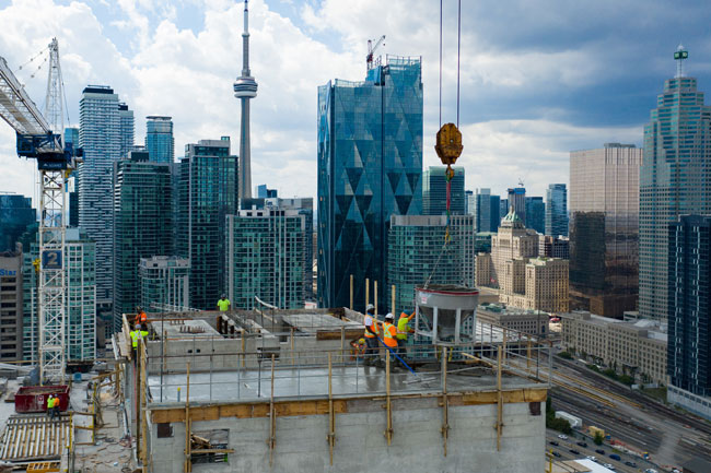 Landmark Toronto waterfront tower tops off - Construction Canada