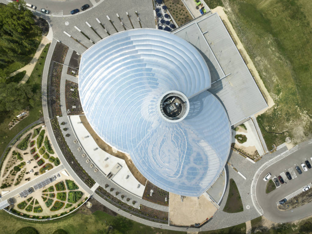 Manitoba’s The Leaf features massive ETFE roof for thermal efficiency ...